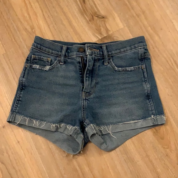 Hollister | Shorts | Hollister Medium Wash High Rise Short Shorts ...